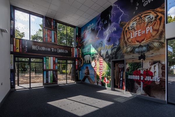 English Classroom Block at Ratcliffe College | TGEscapes